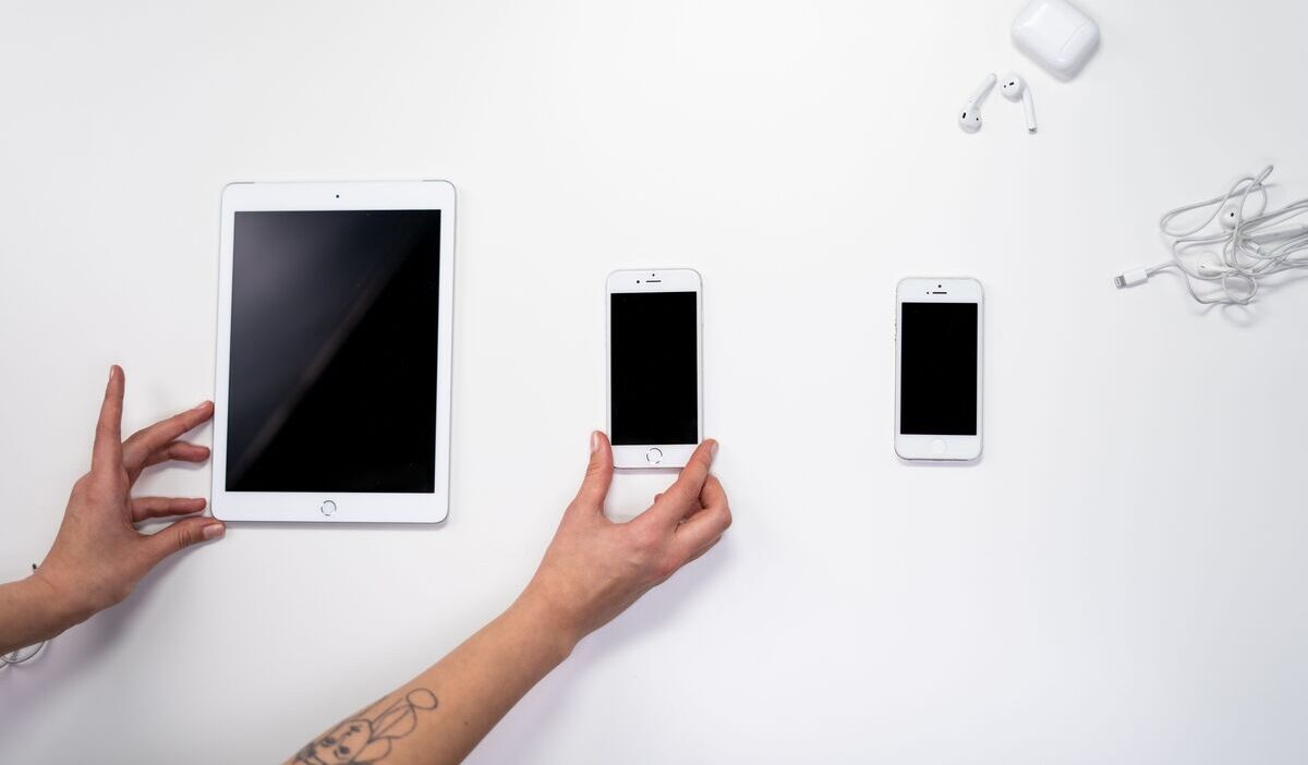 How to Turn Off Find My iPhone in 2026? Warning Before You Sell